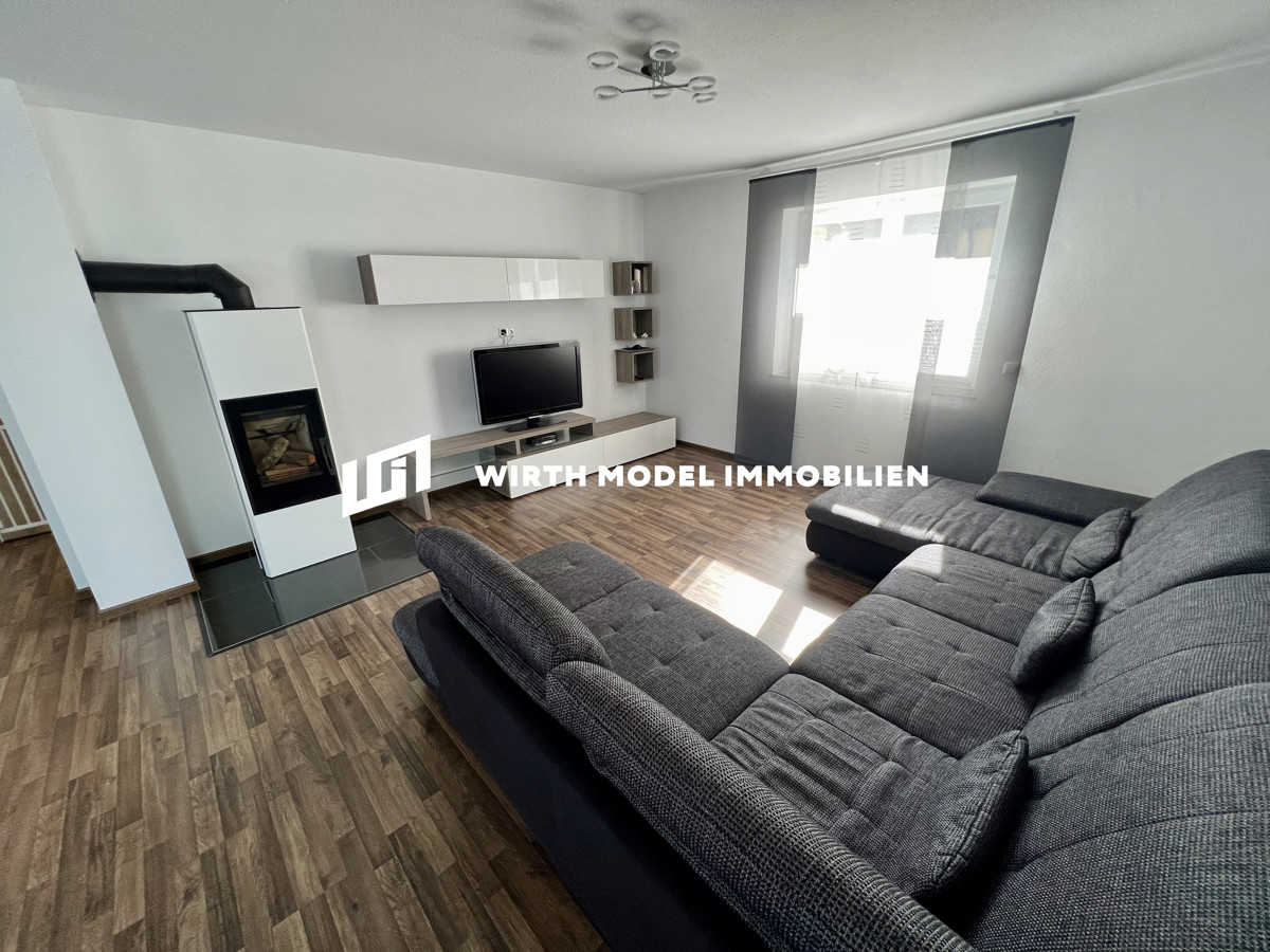 Großzügiges Einfamilienhaus mit Doppelgarage und Wärme-Pumpe | Baujahr ...