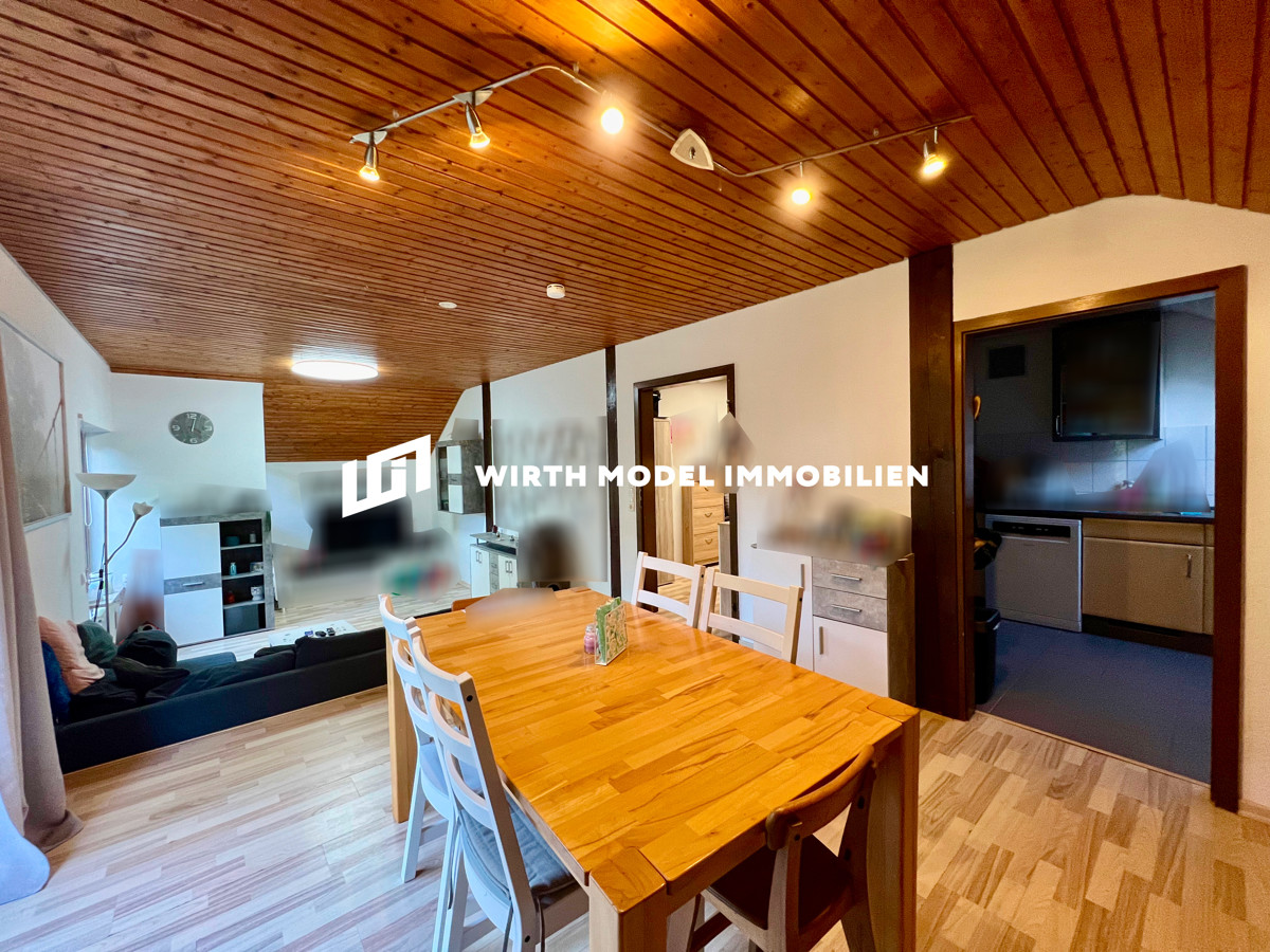 Drei-Zimmer-Dachgeschoss-Wohnung mit Balkon und Garage – Wirth Model ...