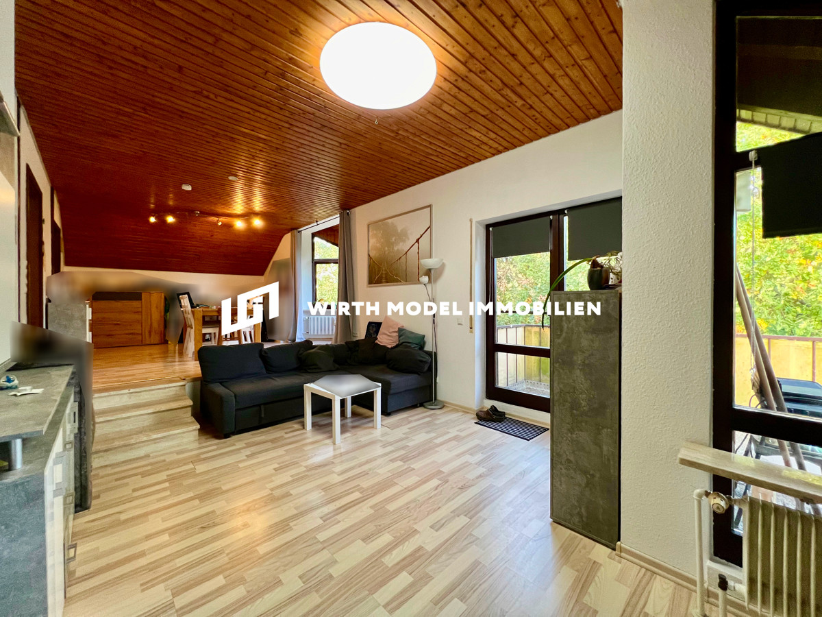 Drei-Zimmer-Dachgeschoss-Wohnung mit Balkon und Garage – Wirth Model ...